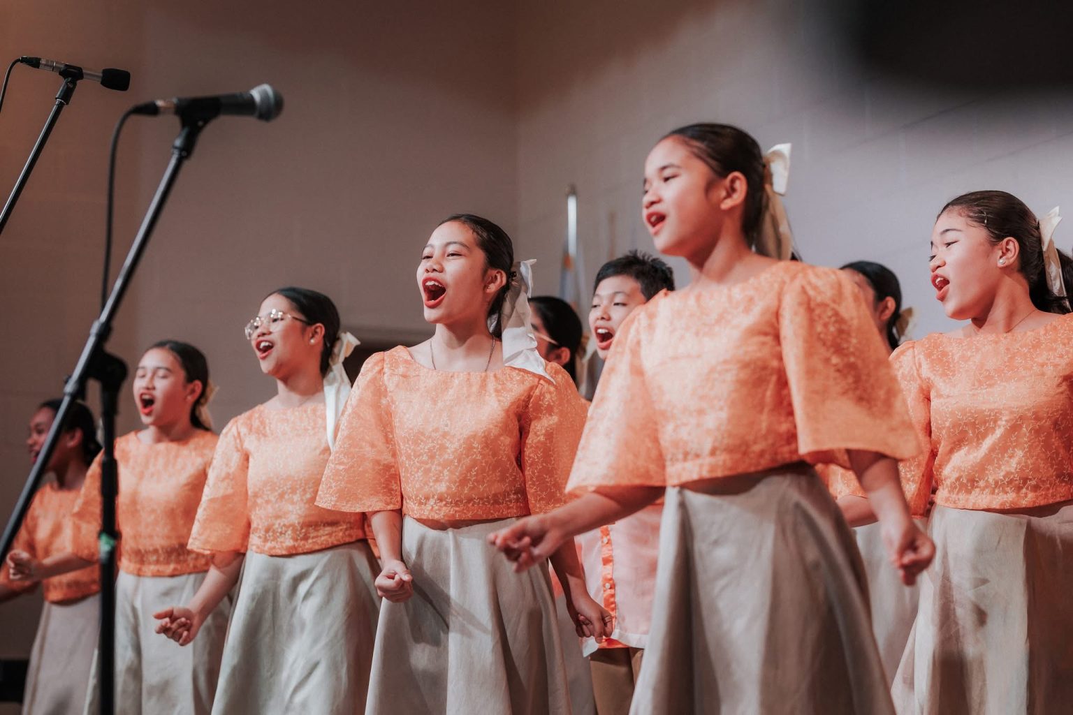 Internationally Acclaimed Loboc Children’s Choir Visit the Philippine ...